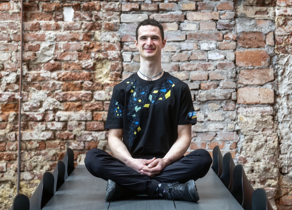 Ramena trpí, konkurence roste. Ondra se v Praze rozloučí se závodním boulderingem – ČT sport ...